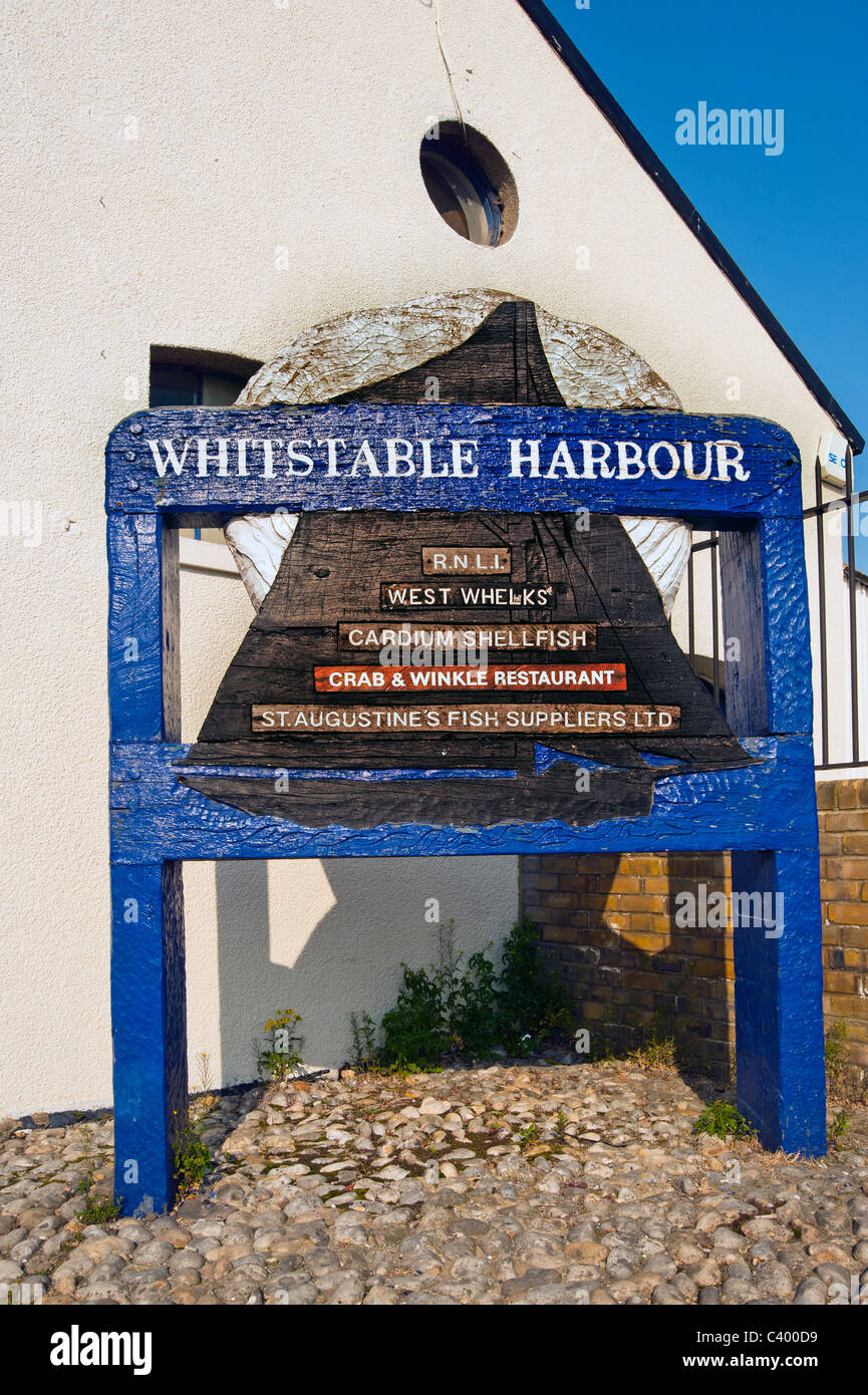 Harbour sign hi-res stock photography and images - Alamy