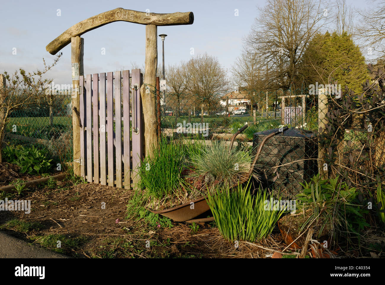 Gated neighborhoods hi-res stock photography and images - Alamy