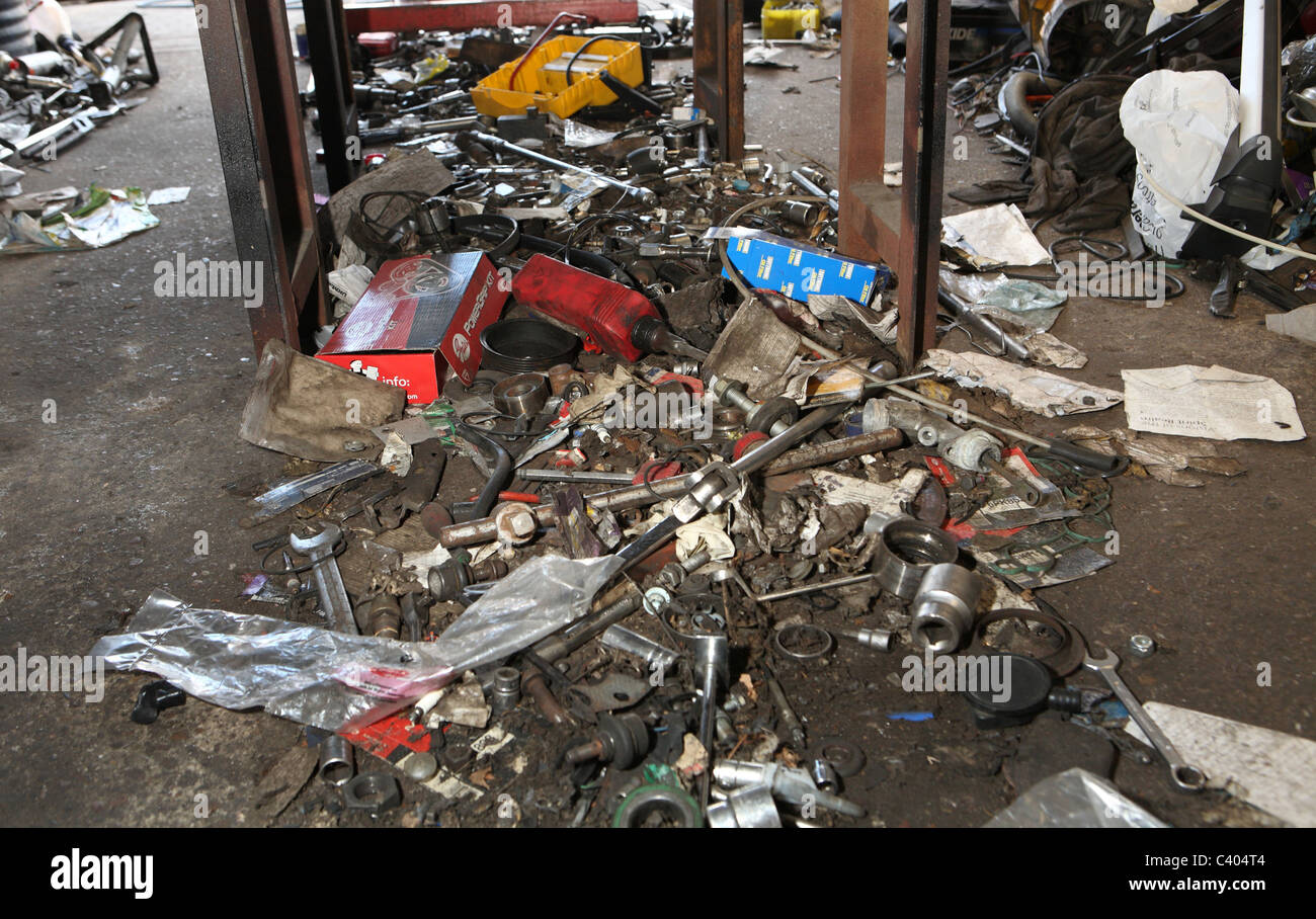 Dirty messy garage floor Stock Photo - Alamy
