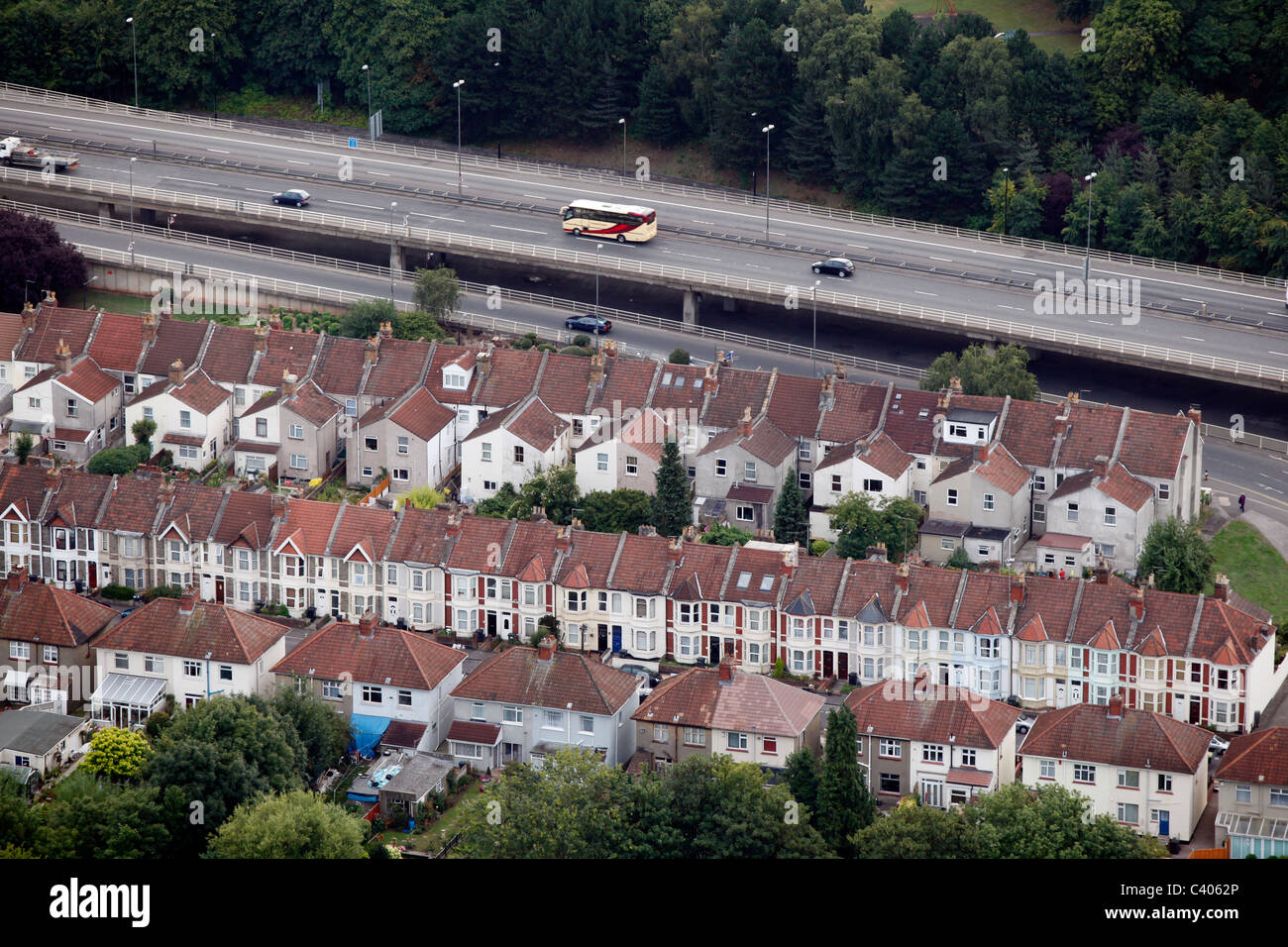 Homes next to motorway hi-res stock photography and images - Alamy