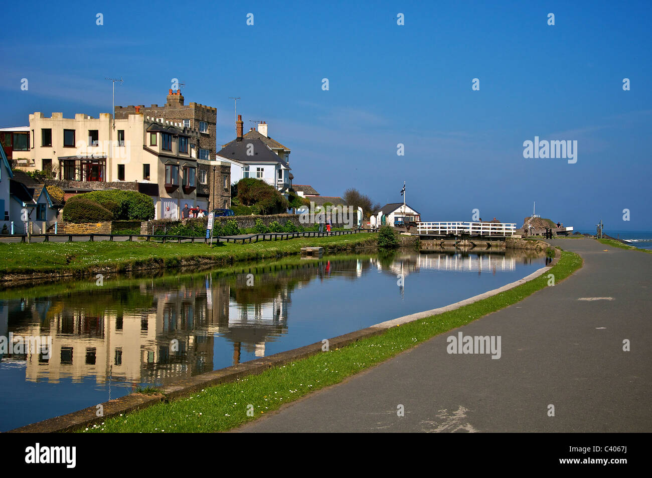 Bude Cornwall UK Canal Sea Lock Sealock Stock Photo - Alamy