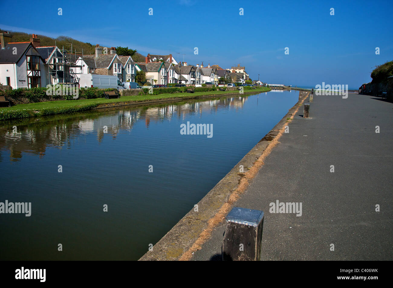 Bude Cornwall UK Canal Sea Lock Sealock Stock Photo - Alamy