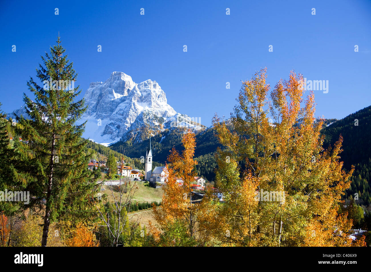 Italy, Europe, Dolomites, Alps, Selva di Cadore, Pelmo, mountains, wood ...