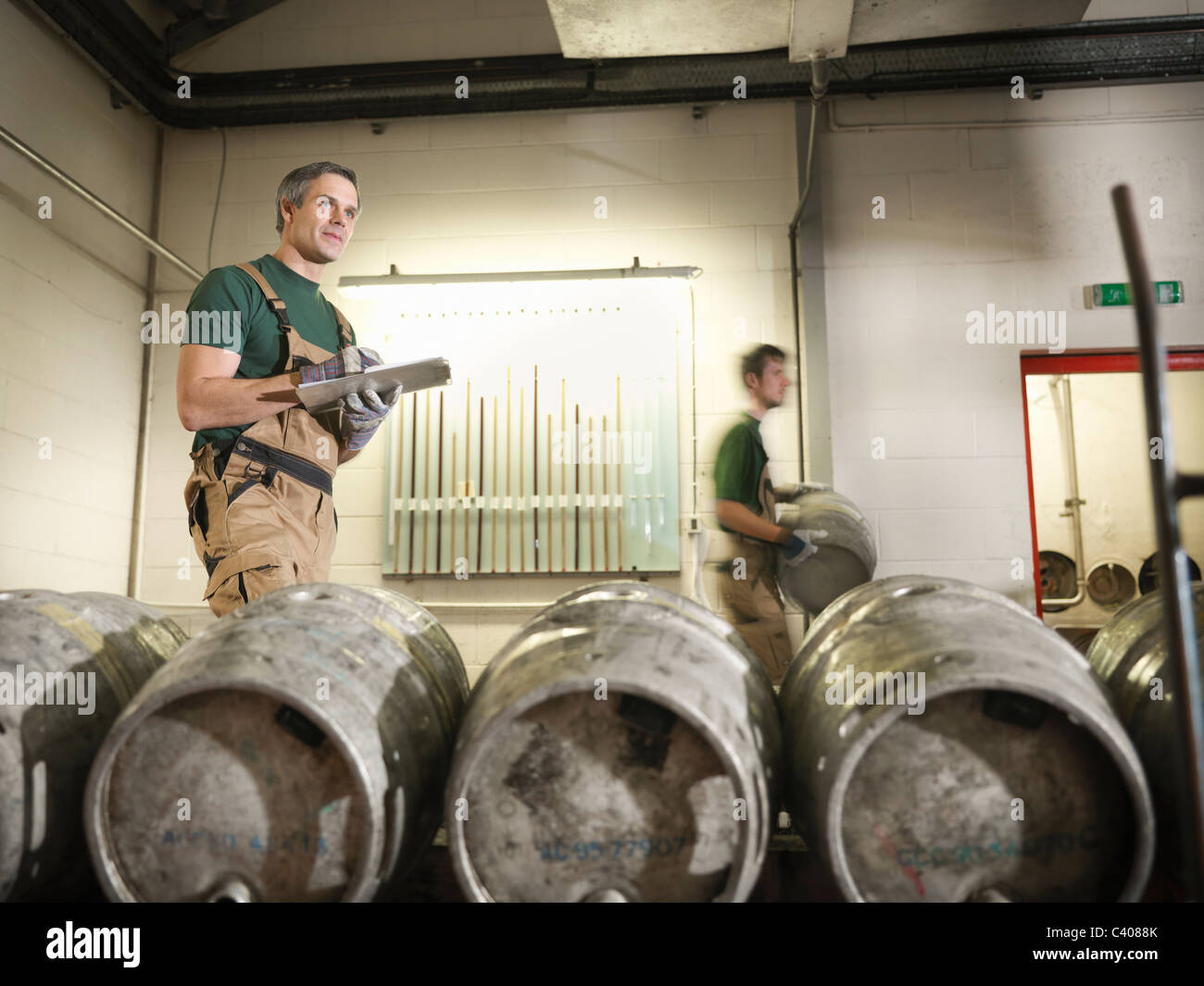 Barrel length hi-res stock photography and images - Alamy