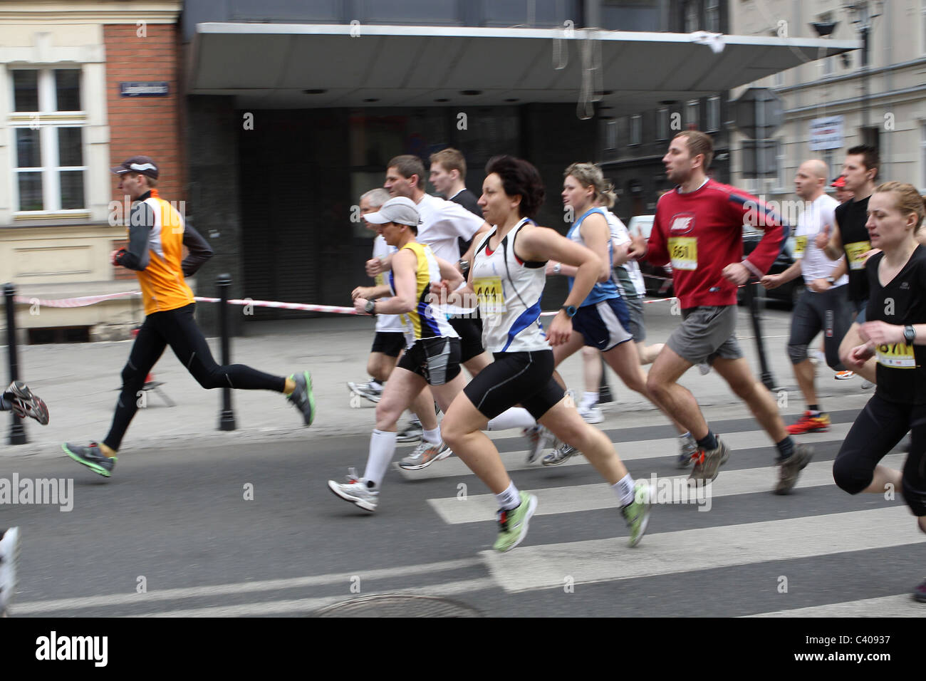 8 km run hi-res stock photography and images - Alamy