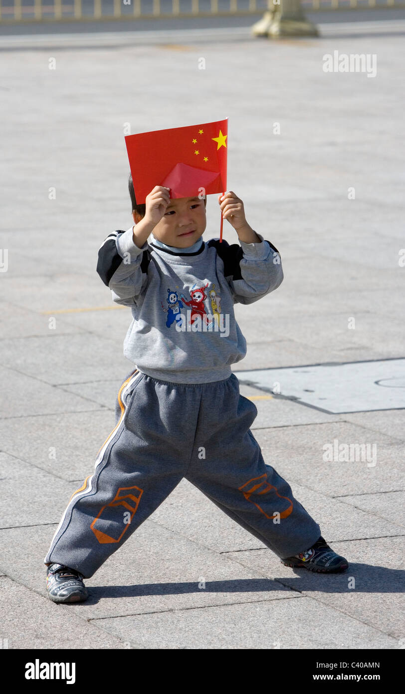 Mao waving hi-res stock photography and images - Alamy