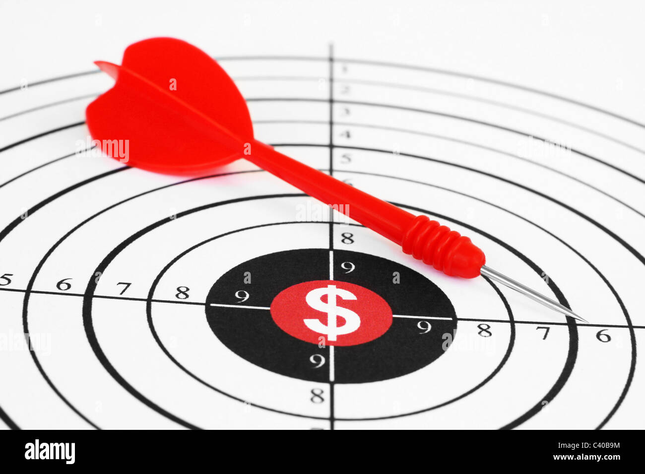Dollar target hi-res stock photography and images - Alamy