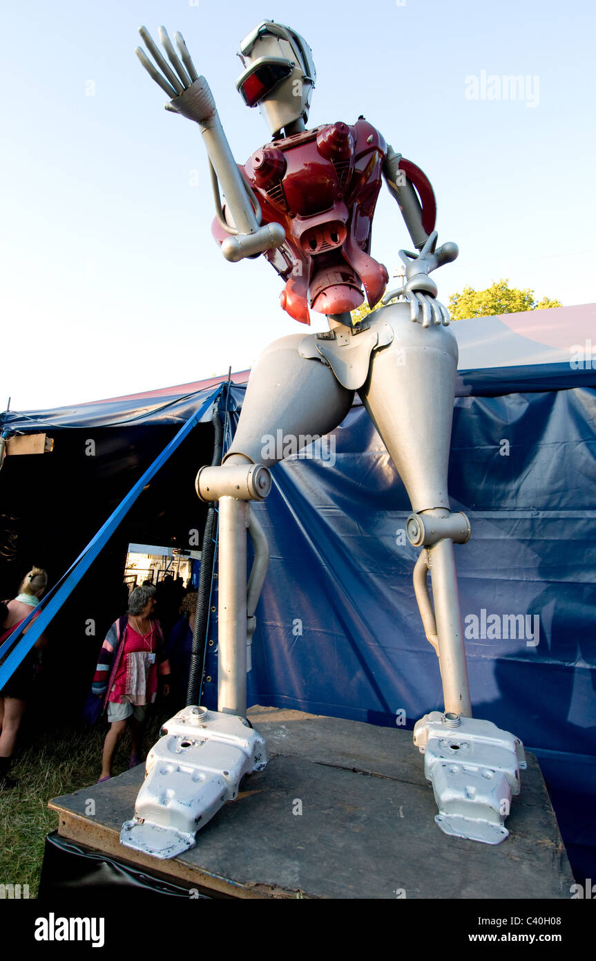 metal metalic robot sculpture Stock Photo - Alamy