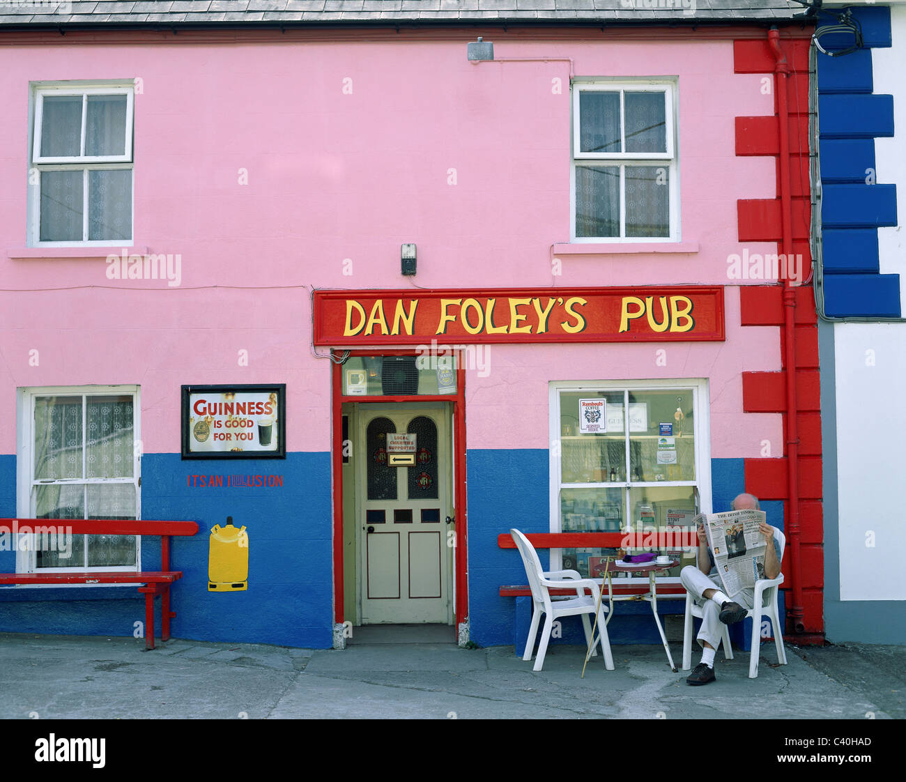 Foley bar hi-res stock photography and images - Alamy
