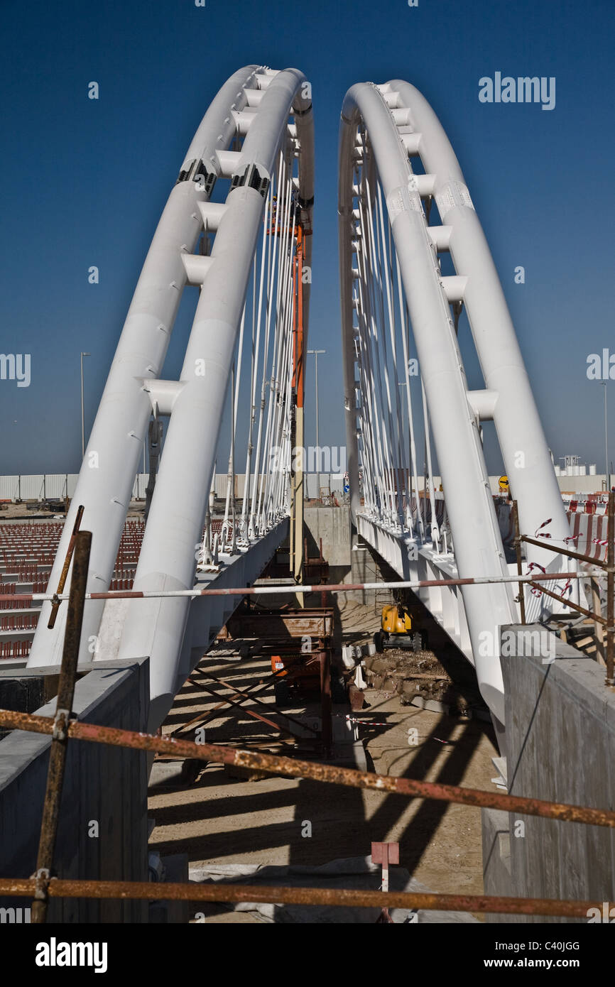Bridge Construction al raha beach resort abu dhabi Stock Photo - Alamy