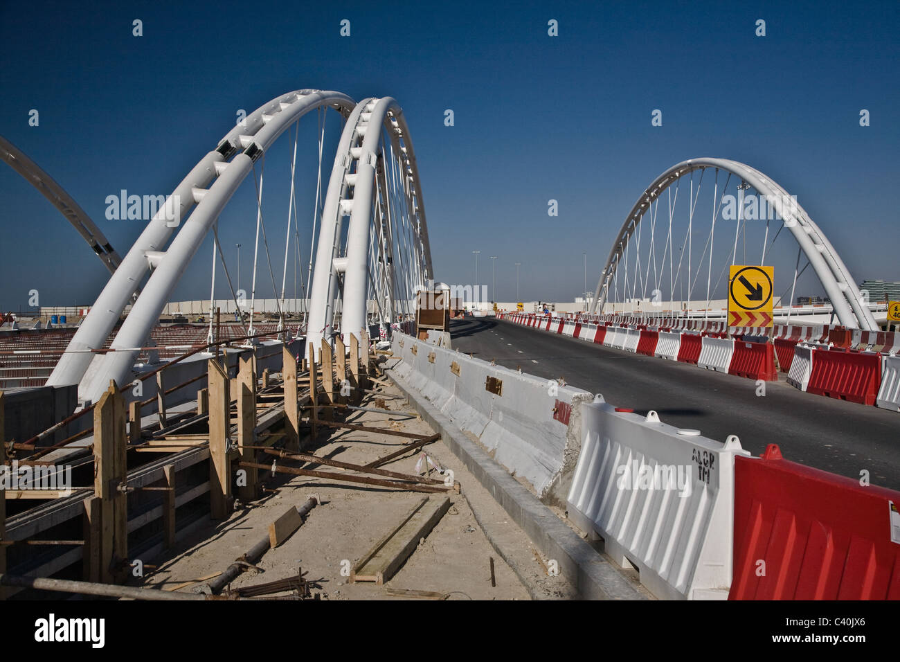 Bridge Construction al raha beach resort abu dhabi Stock Photo - Alamy