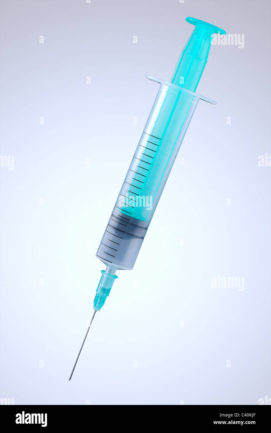 Single use hypodermic syringe hi-res stock photography and images - Alamy
