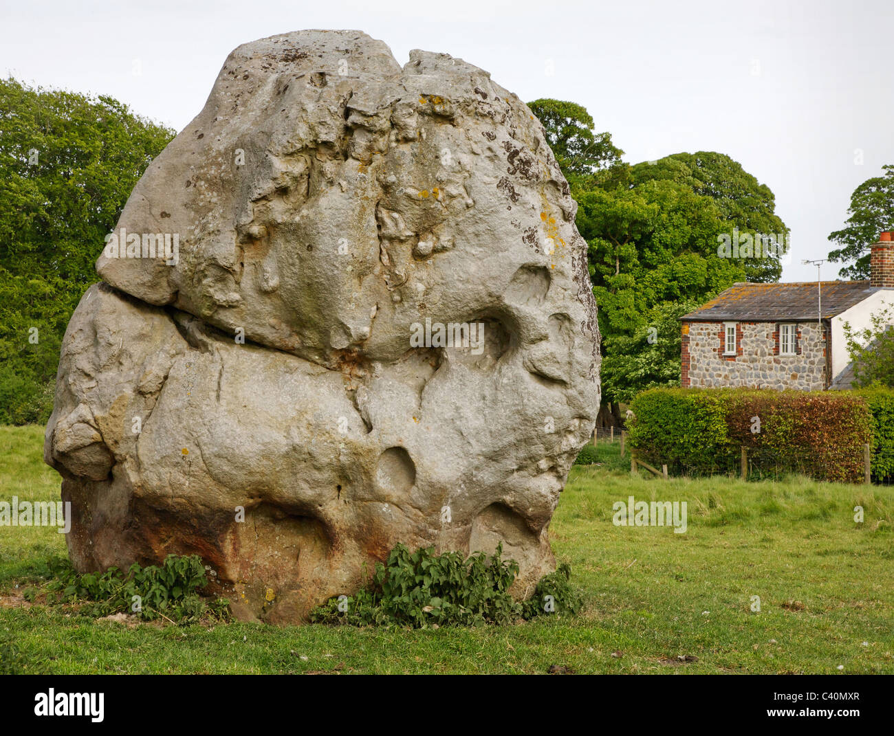 Monolith hi-res stock photography and images - Alamy