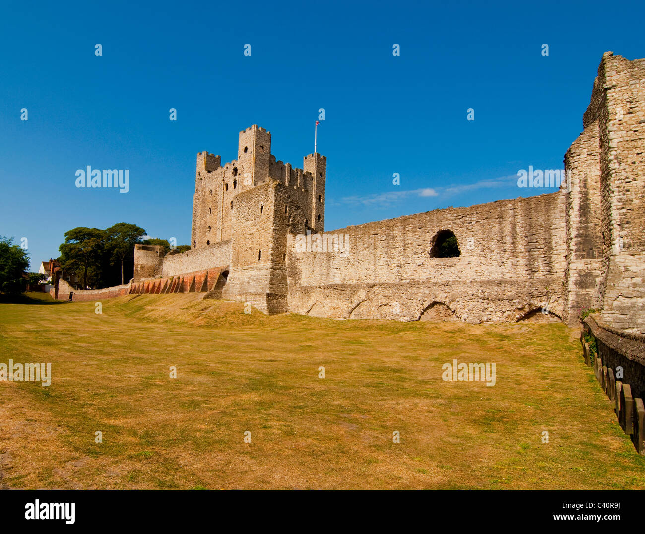 A view of Rochester Castle in Kent Stock Photo - Alamy