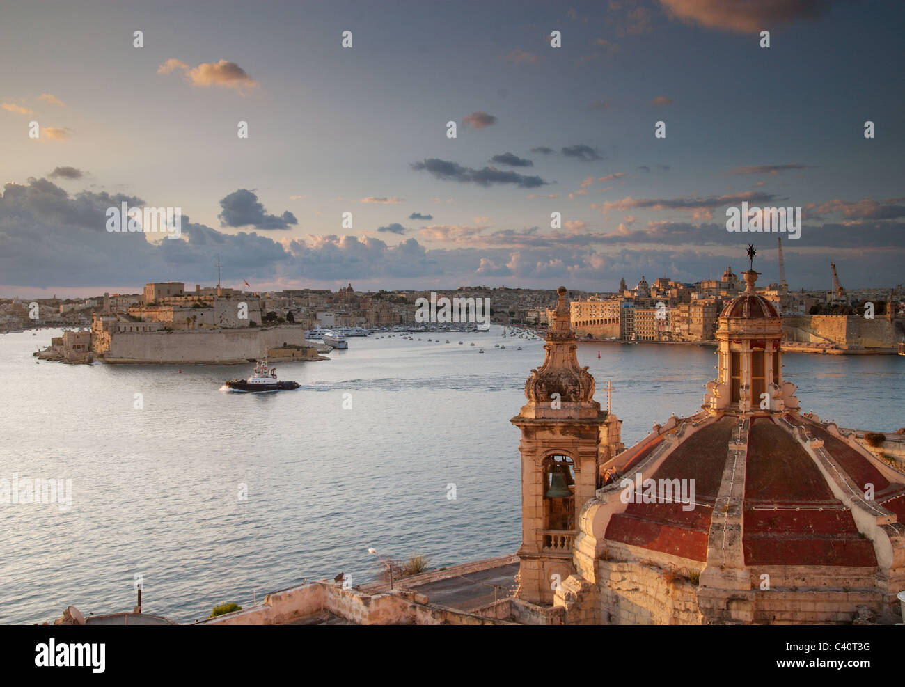 Sunrise over the Grand Harbor, Valletta, Malta Stock Photo - Alamy