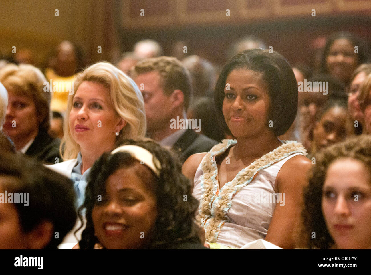 First Lady Michelle Obama and First Lady of Russia Svetlana Medvedeva ...
