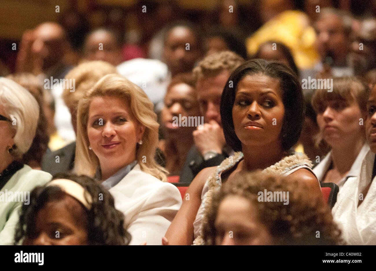 First Lady Michelle Obama and First Lady of Russia Svetlana Medvedeva ...