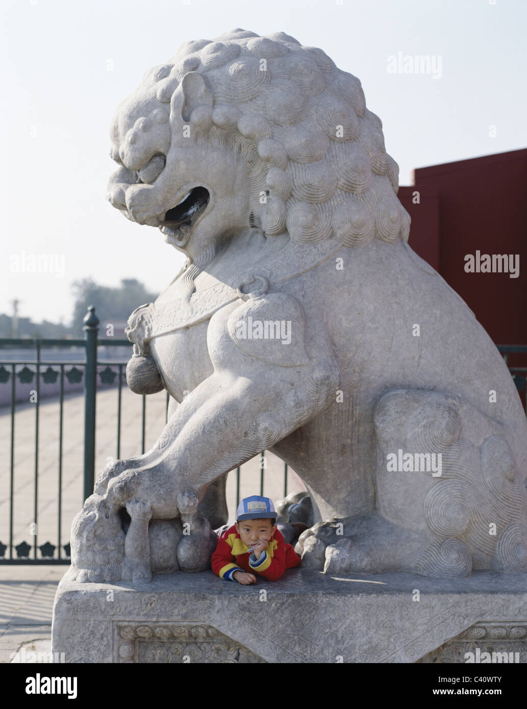 Boy tiananmen square beijing china hi-res stock photography and images ...