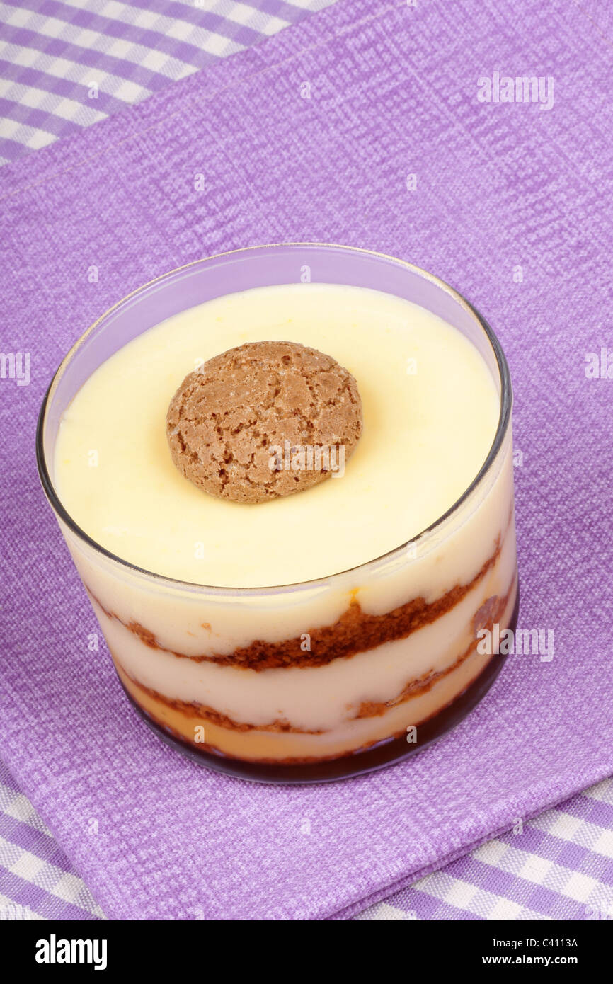 Pink custard dessert hi-res stock photography and images - Alamy