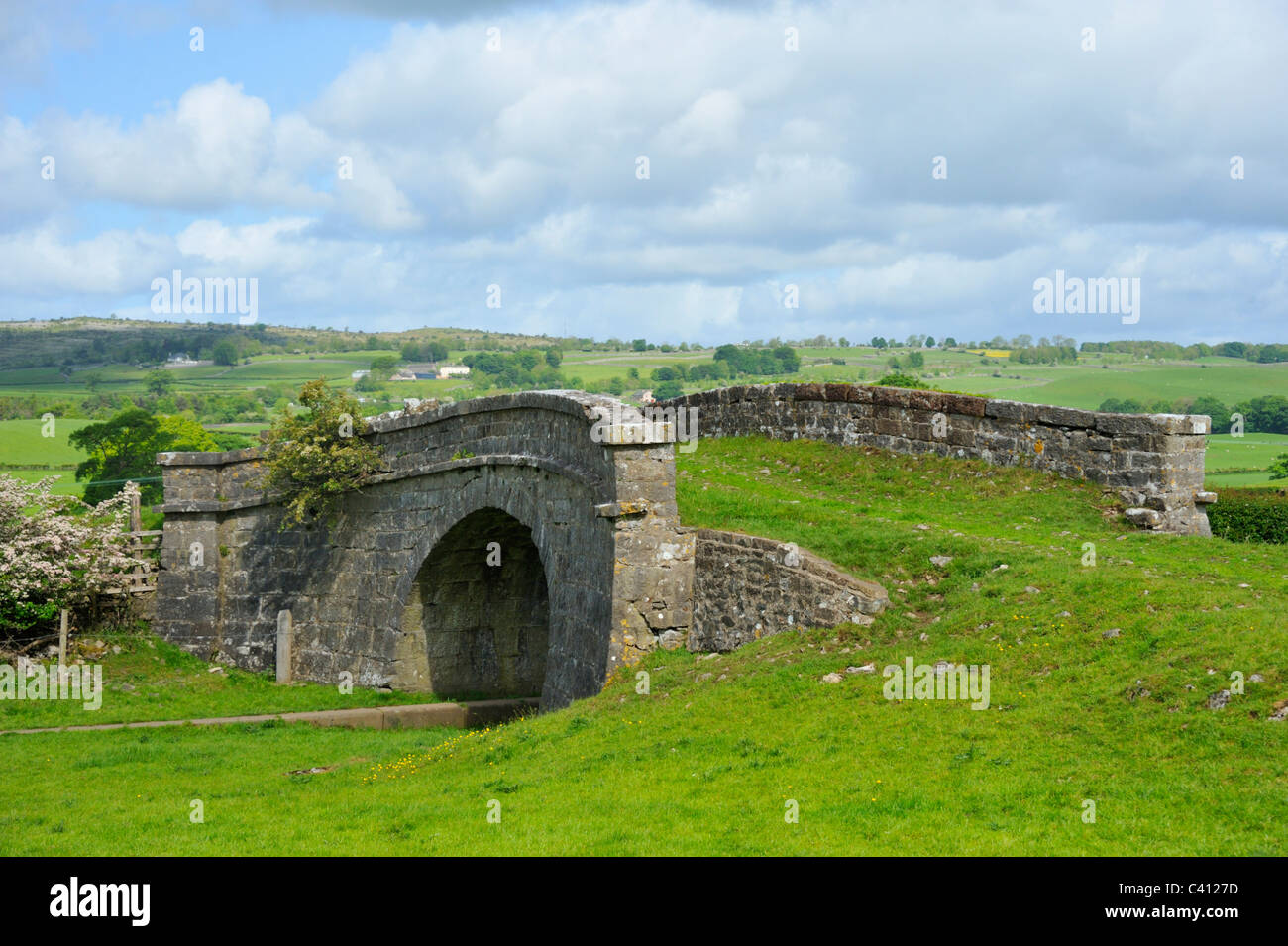 Hall bridge hi-res stock photography and images - Alamy