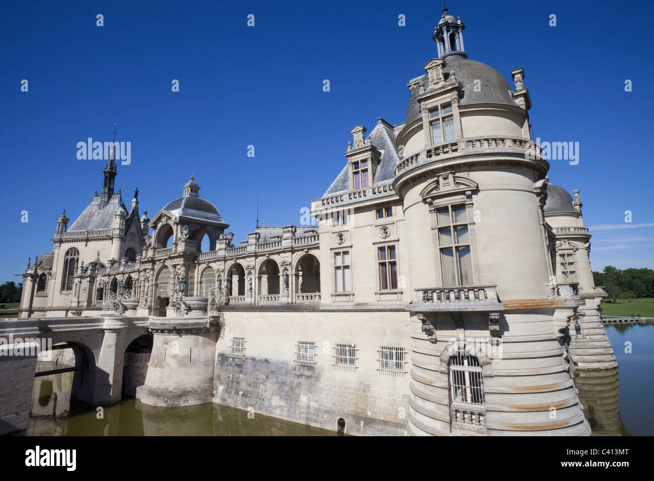 The palace of chantilly hi-res stock photography and images - Alamy