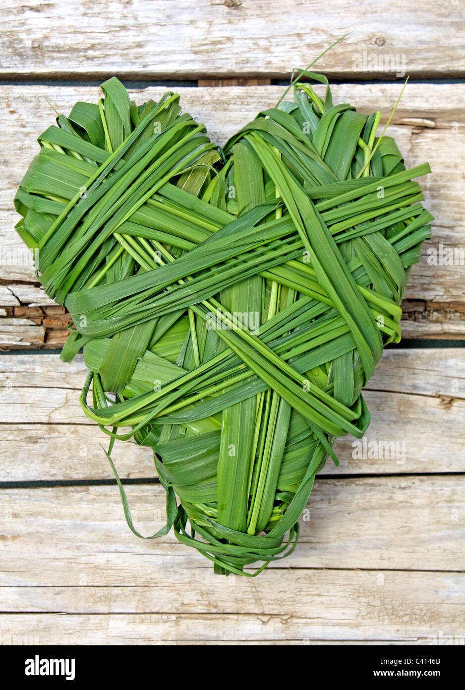 Grass heart hi-res stock photography and images - Alamy