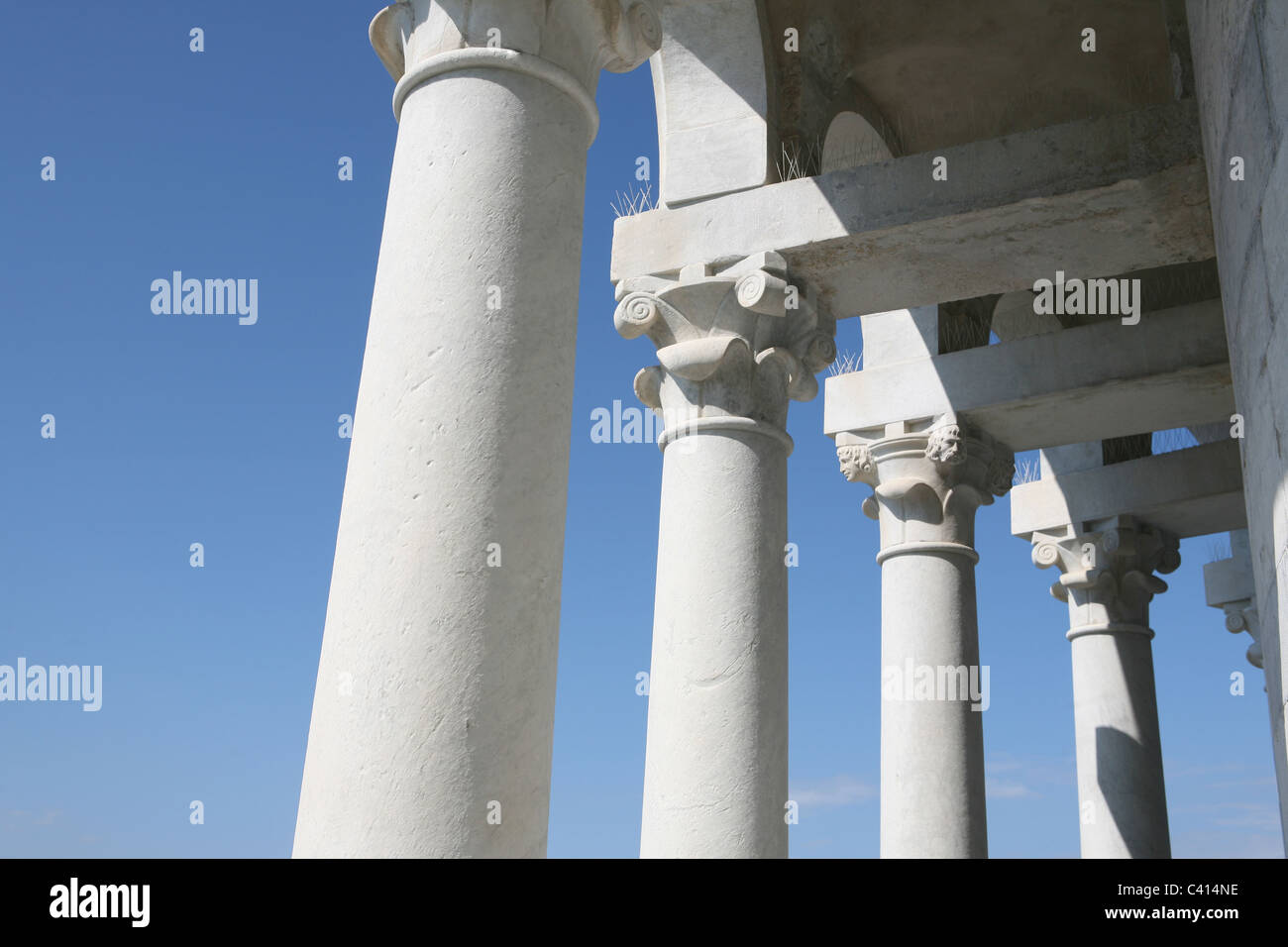 Pillars on facade of the leaning tower of Pisa Italy Stock Photo - Alamy