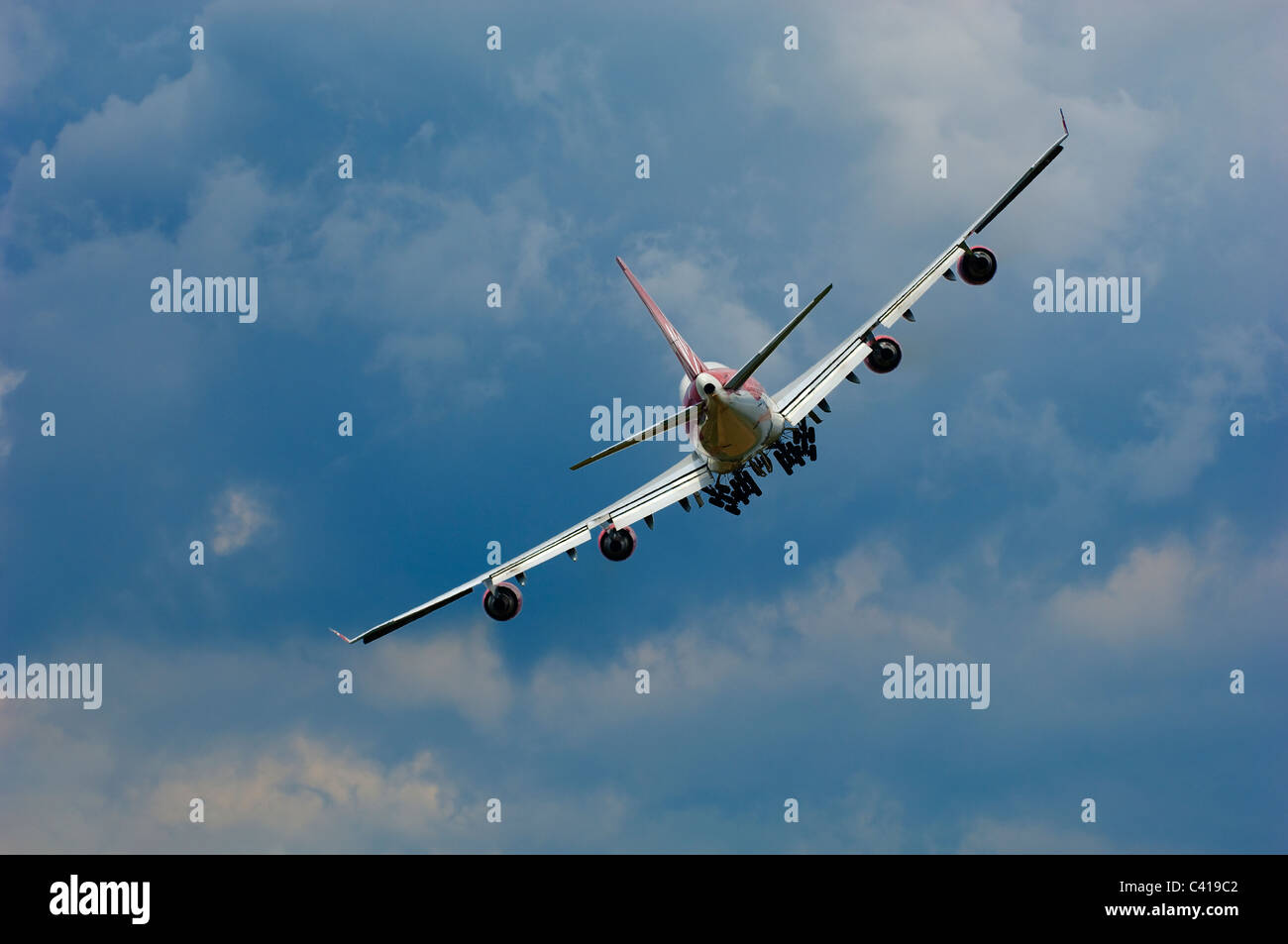 Jumbo jet engine heat hi-res stock photography and images - Alamy
