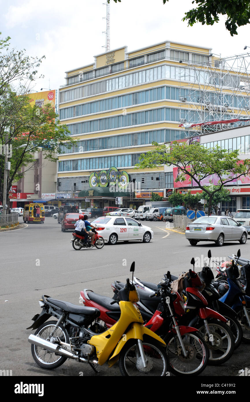 Osmena circle fuente cebu city hi-res stock photography and images - Alamy