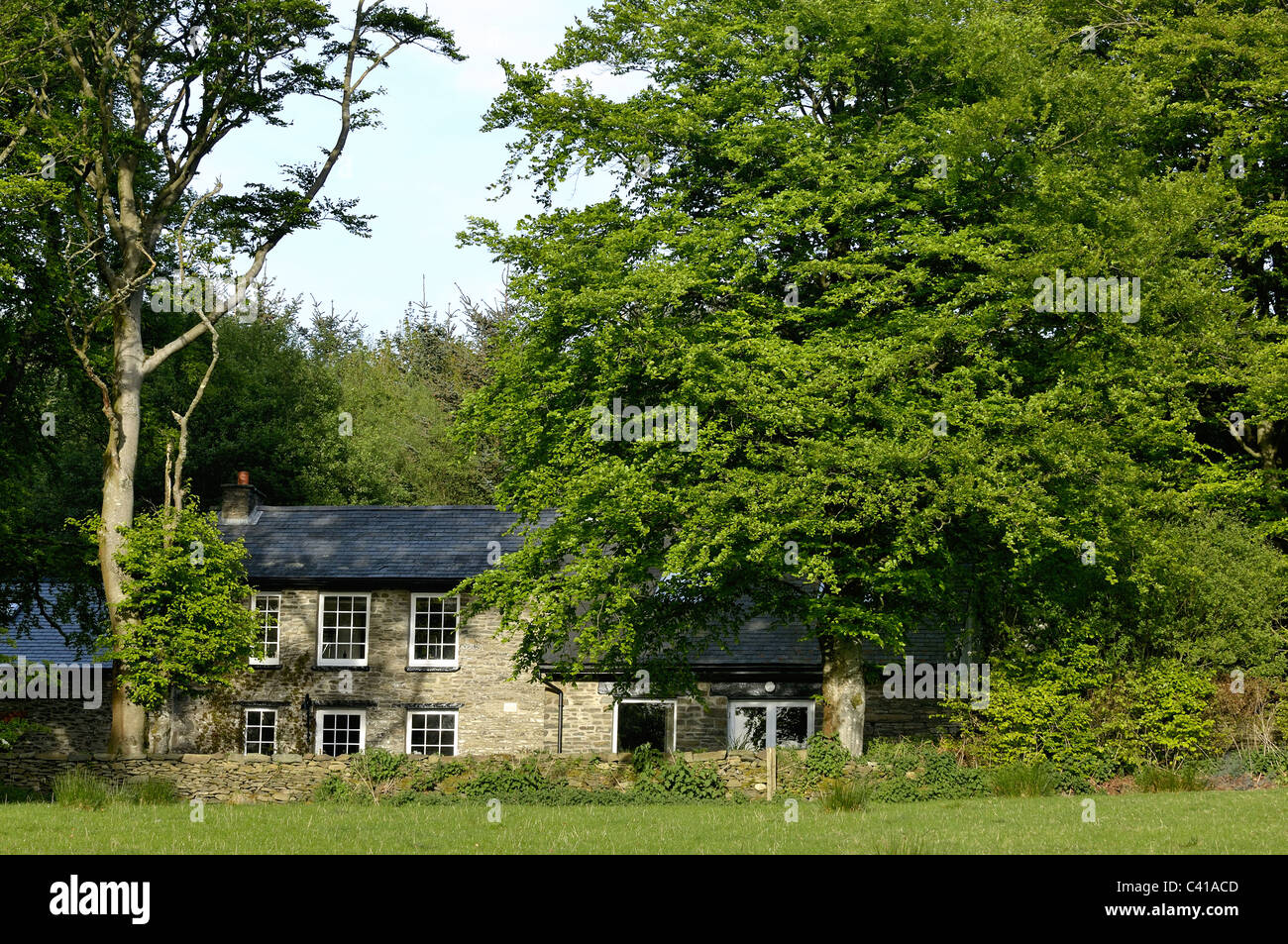Valley trees farming hi-res stock photography and images - Alamy