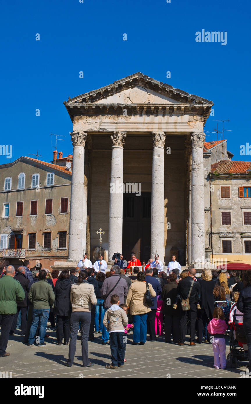 Outdoor mass in front of Augustov Hram the Temple of Augustus at Forum ...