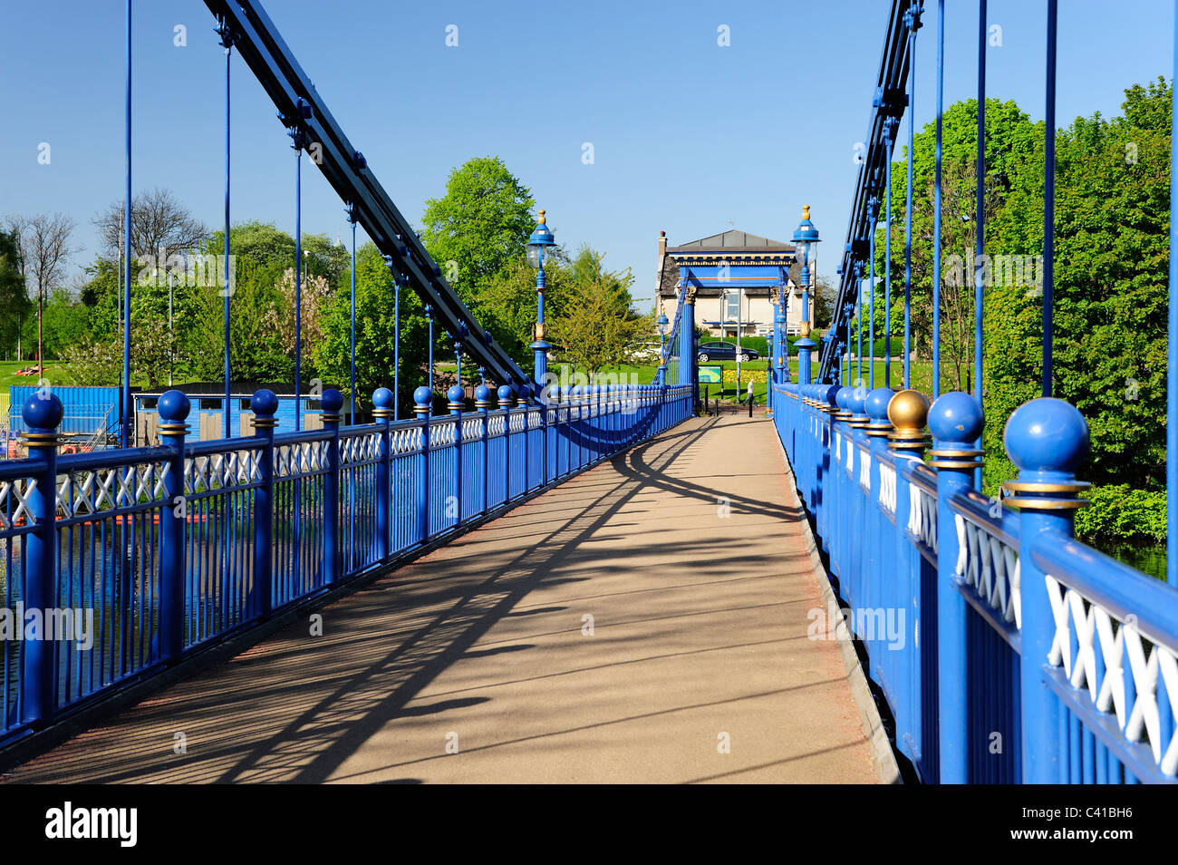 St Andrew's Suspension Bridge on River Clyde, Glasgow, Scotland Stock ...