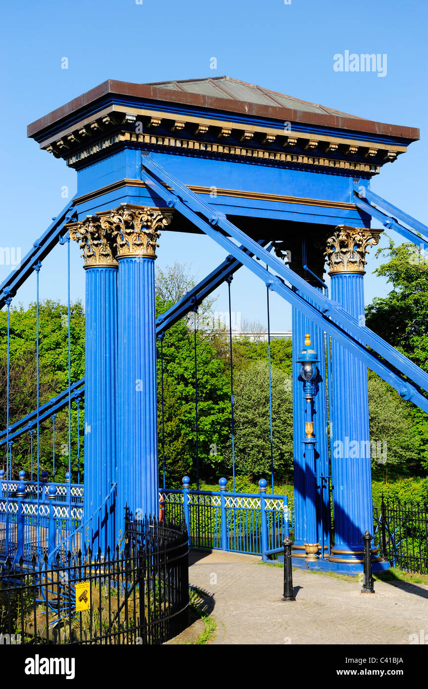 St Andrew's Suspension Bridge on River Clyde, Glasgow, Scotland Stock ...