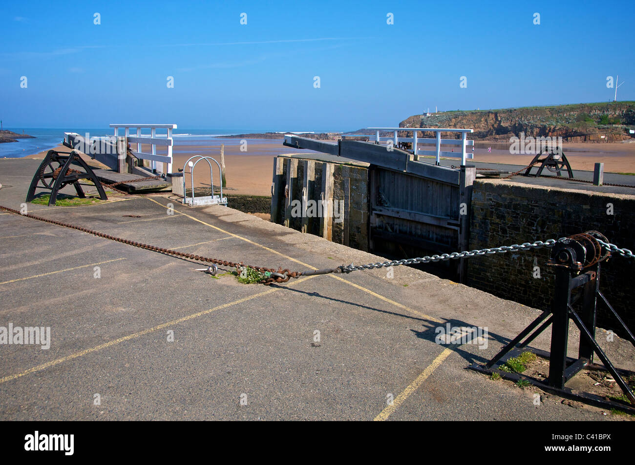 Bude Cornwall UK Canal Sea Lock Sealock Stock Photo - Alamy
