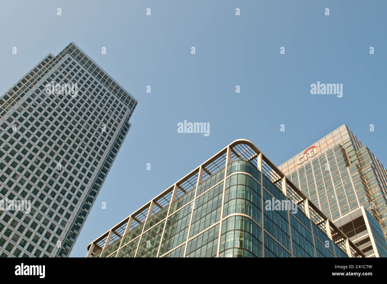 Bank skyscrapers hi-res stock photography and images - Alamy