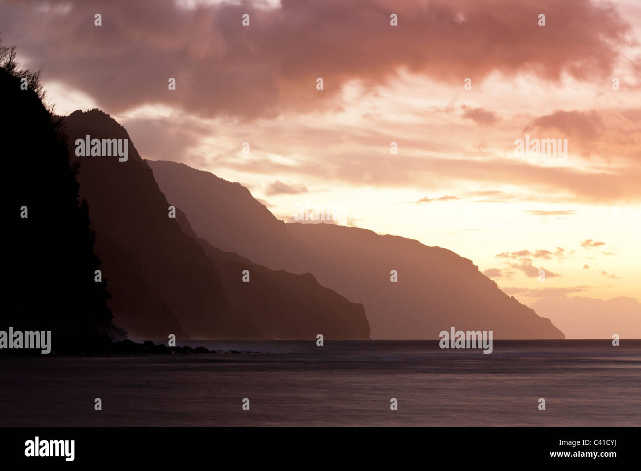 Calmed sea hi-res stock photography and images - Alamy