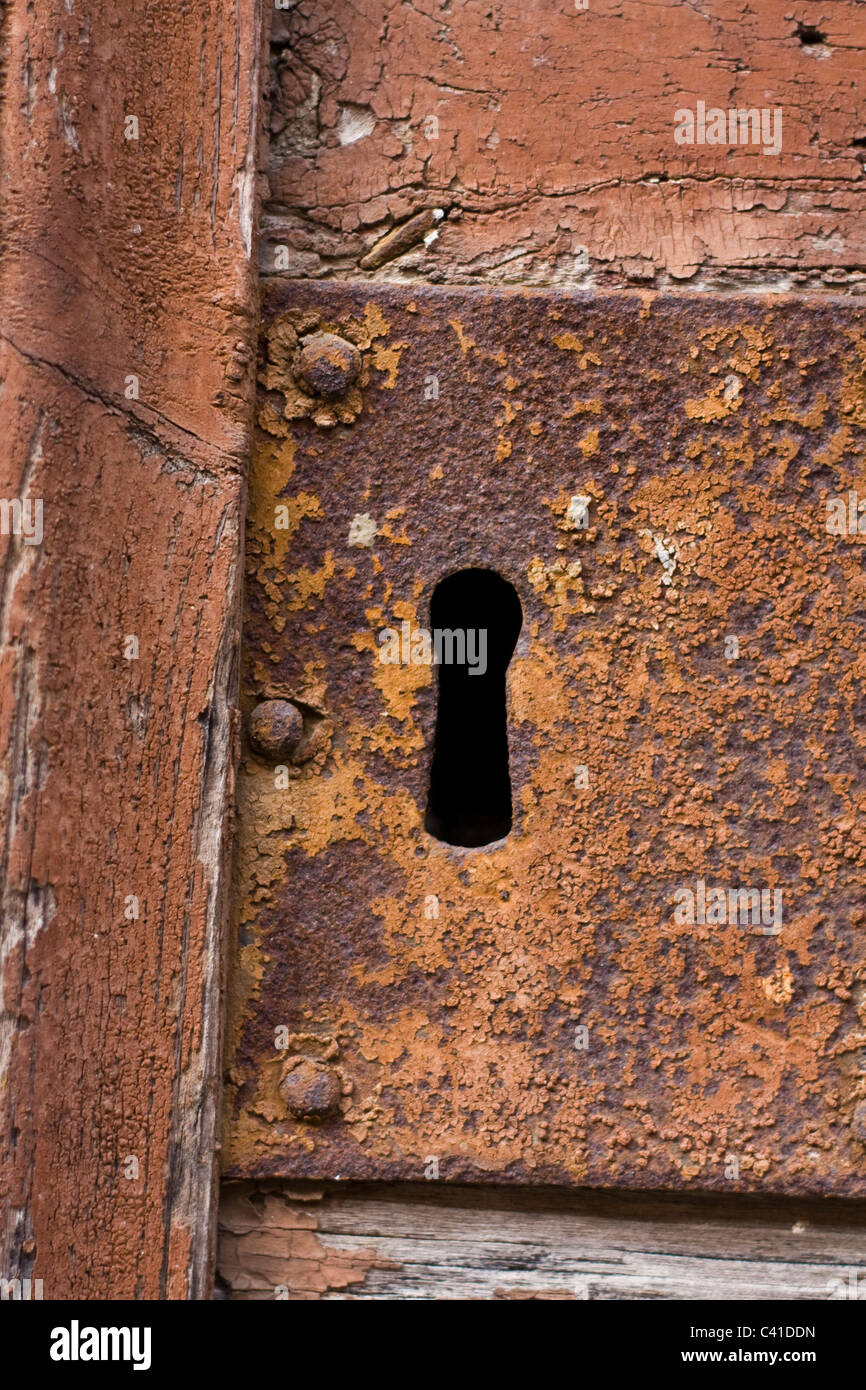 Keyhole of old doorlock Stock Photo - Alamy