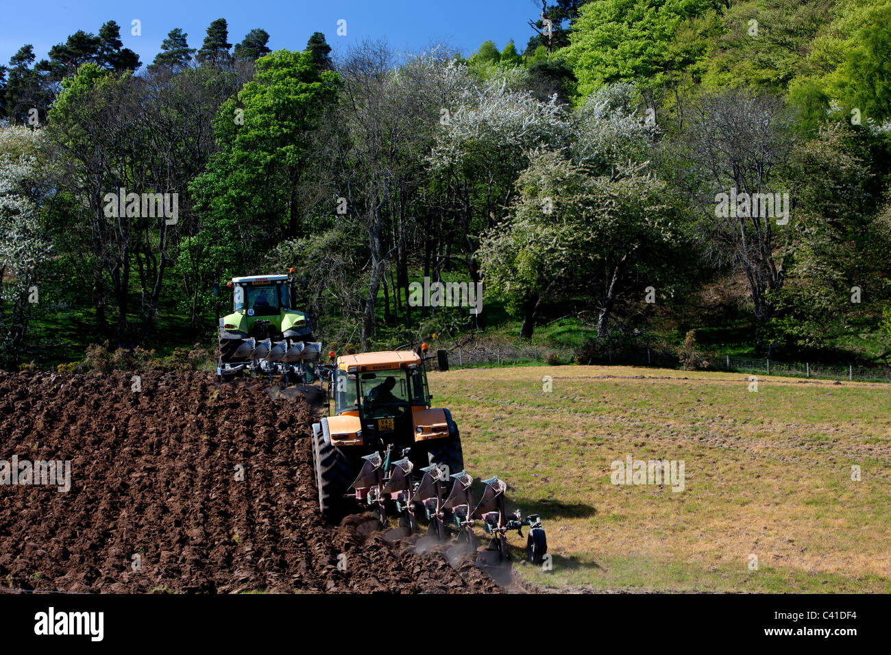 Colourful tractors hi-res stock photography and images - Alamy