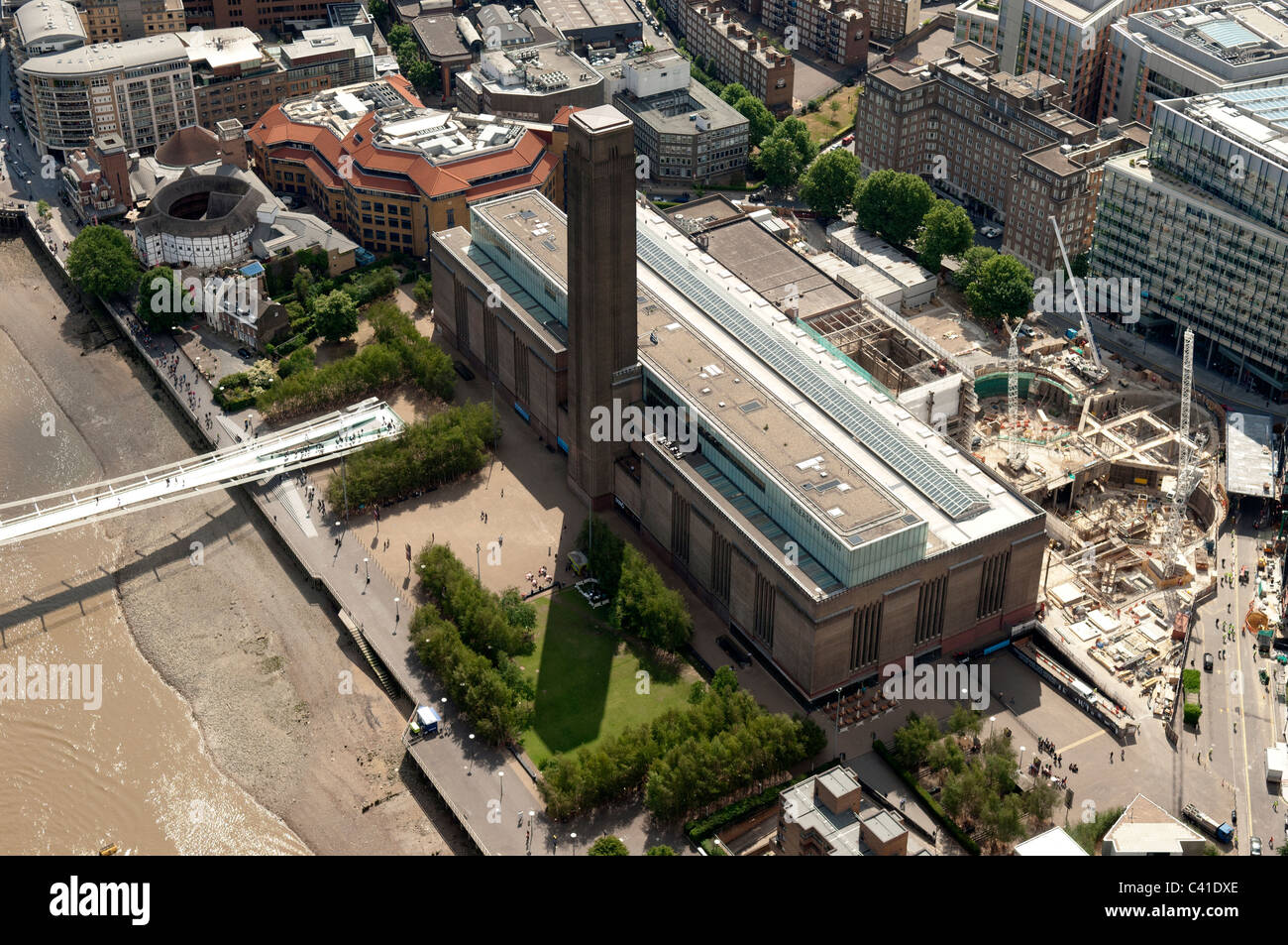 The Tate Modern Art Gallery Stock Photo - Alamy