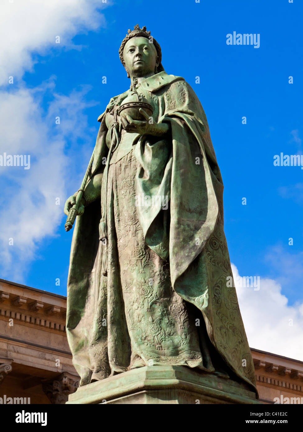 Queen Victoria statue in Victoria Square Birmingham UK by Thomas Brock ...