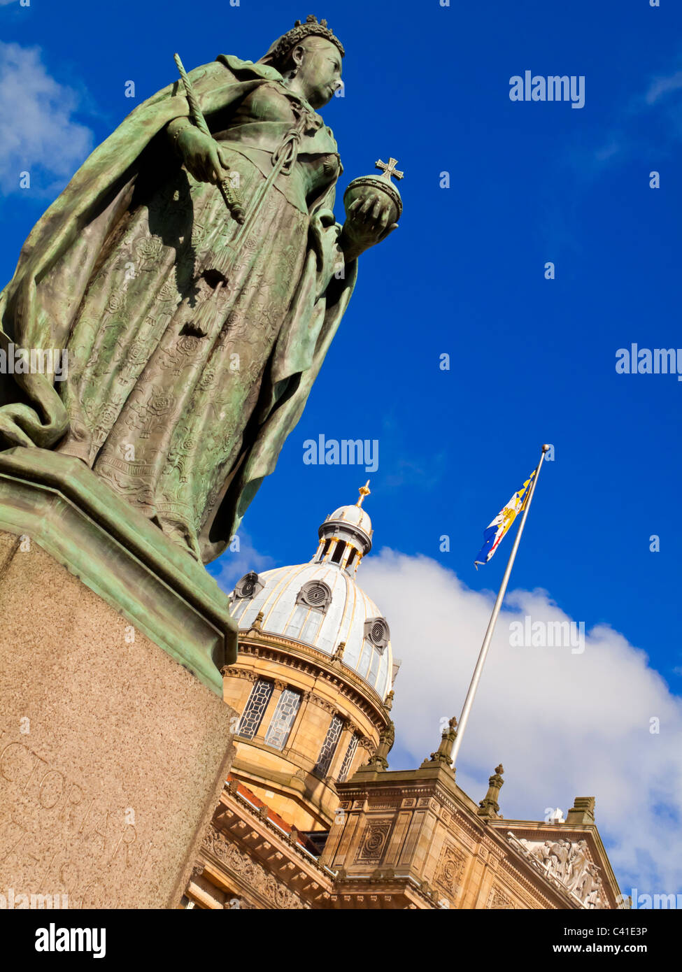 Queen Victoria statue in Victoria Square Birmingham UK by Thomas Brock ...