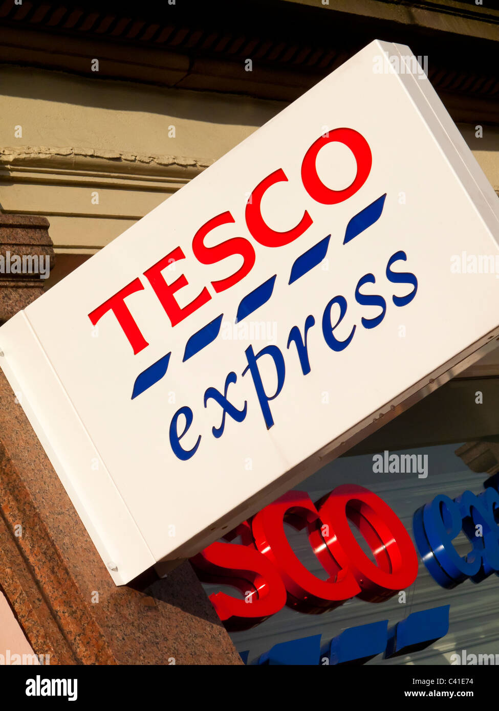 Tesco sign uk hi-res stock photography and images - Alamy