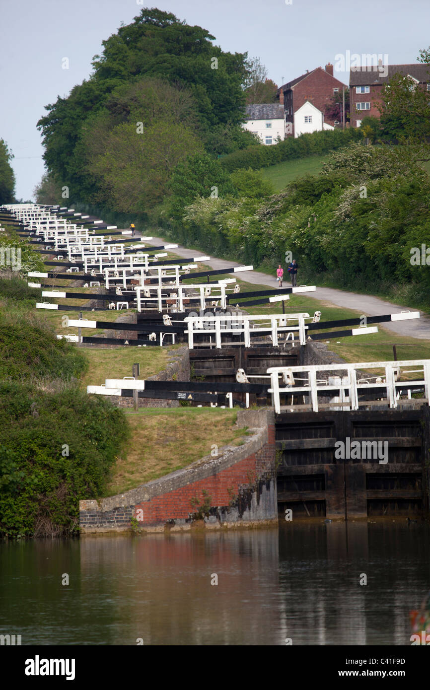 Caen hill locks lock hi-res stock photography and images - Alamy