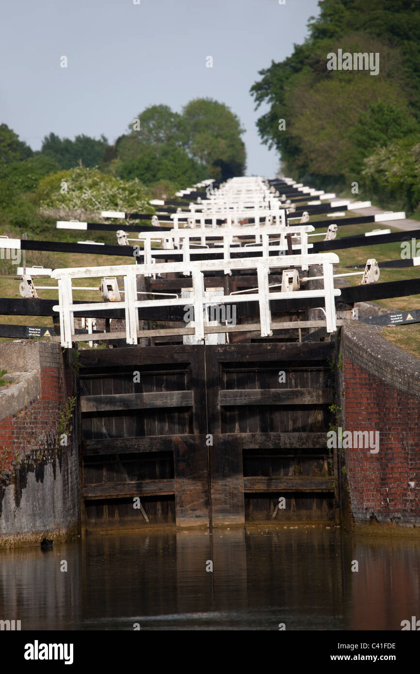 Devizes locks hi-res stock photography and images - Alamy