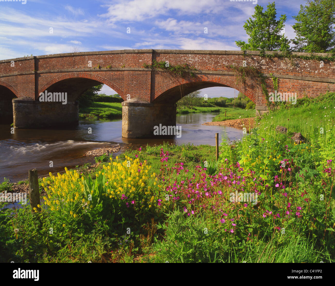 Woodford Bridge High Resolution Stock Photography and Images - Alamy