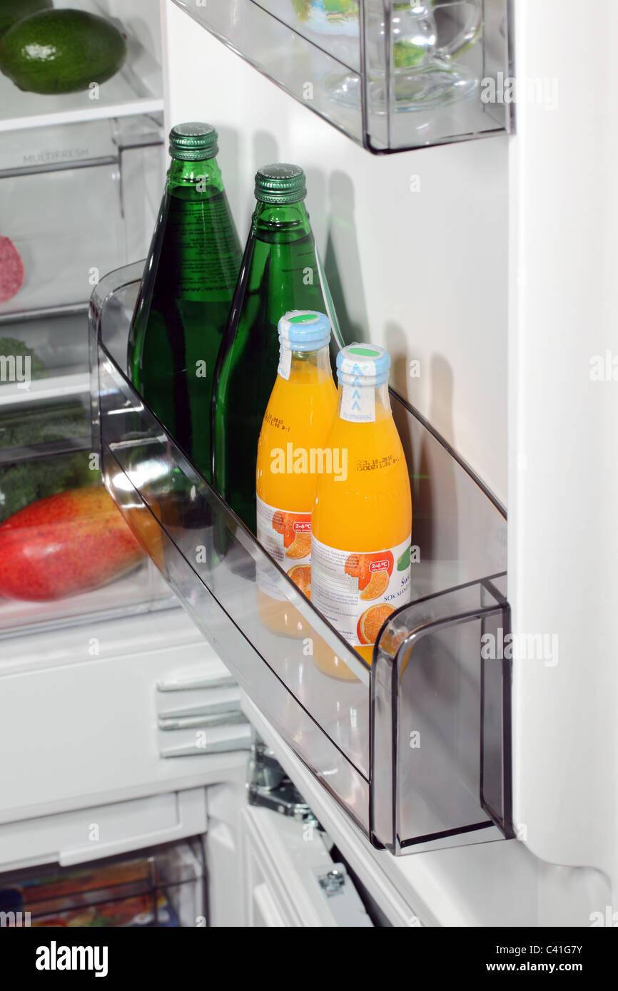 Refrigerator door open soda hi-res stock photography and images - Alamy