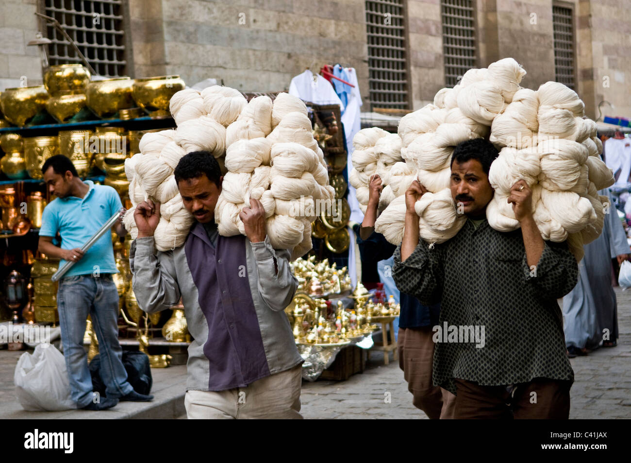Busy street life in Cairo Stock Photo - Alamy