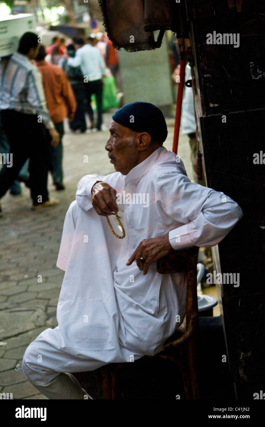 Portrait of an Egyptian man in the narrow market streets of Cairo Stock ...