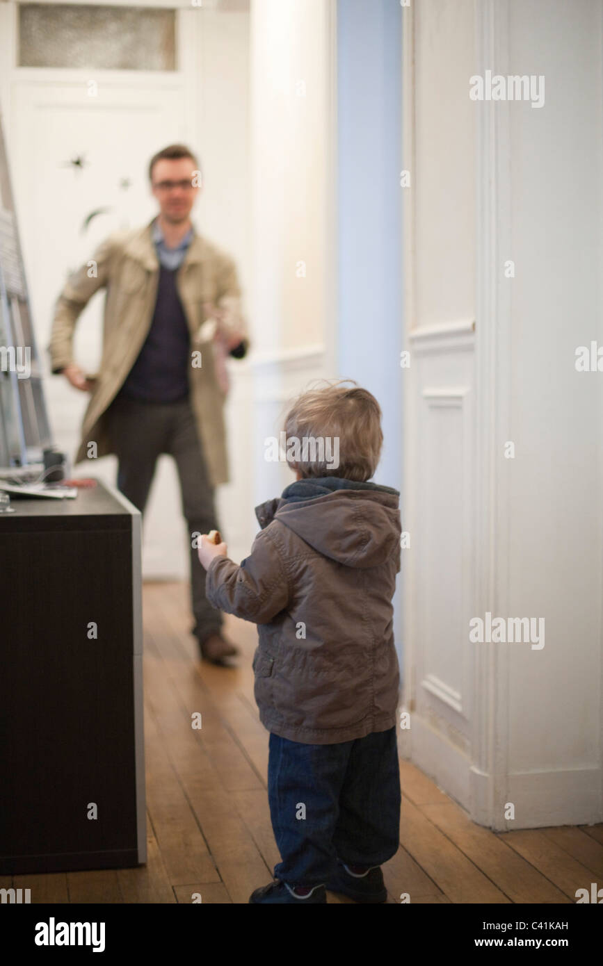 Man leaving house with kids hi-res stock photography and images - Alamy