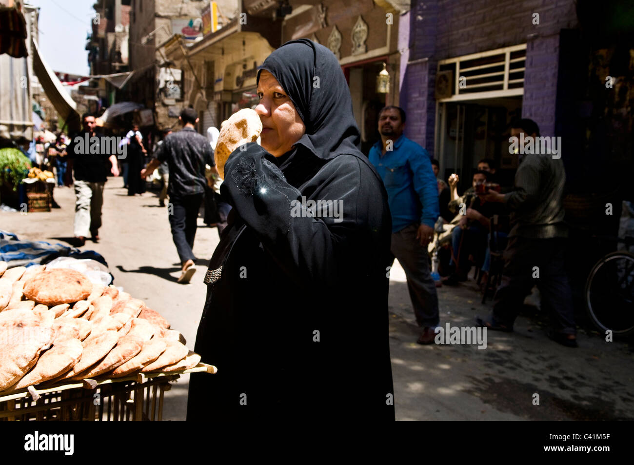 Egyptian pita bakery hi-res stock photography and images - Alamy